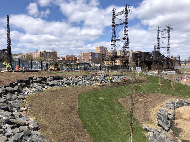 Spring Planting in Starlight Park - Bronx River Alliance